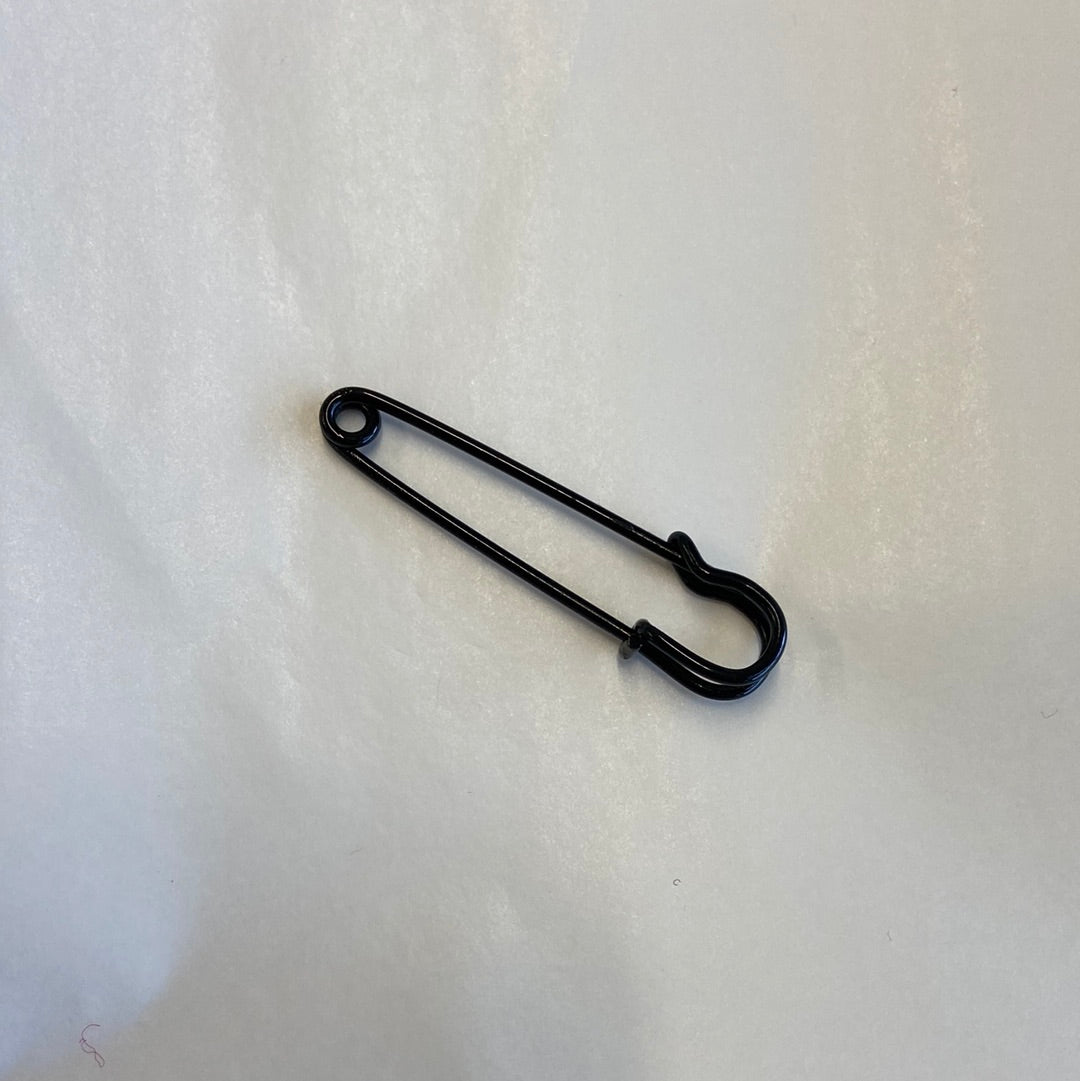 Corozo Mini Kilt Pin 48mm Closure at Knitnstitch Mt Eden